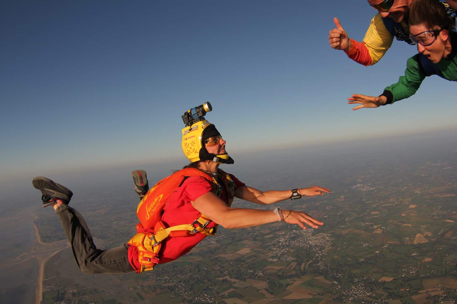 Saut en parachute - Baptême chute libre - Formation parachutisme Lessay