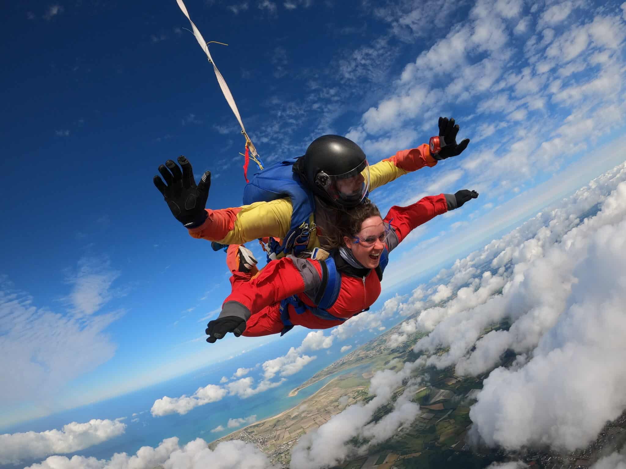 Saut en parachute en Normandie - Baptême chute libre Manche